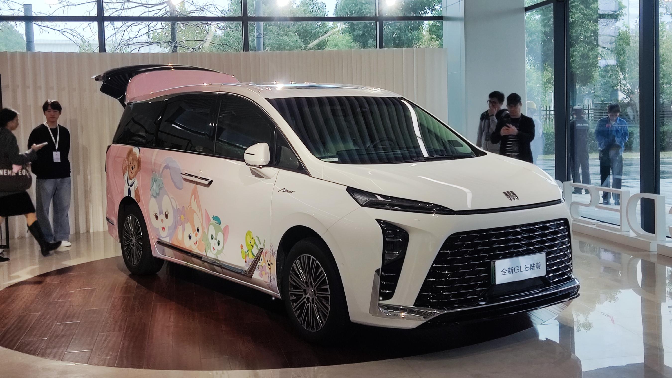 别克GL8陆尊正式上市，售价26.99万元起